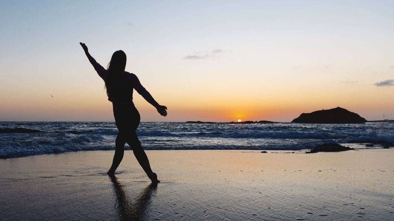 How to Do Standing Rotations Exercises