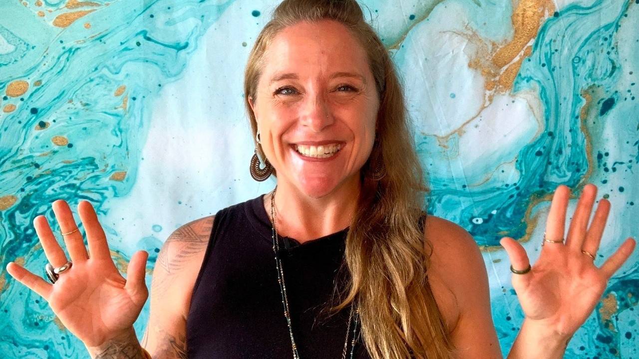 BLACK FRIDAY SMALL BUSINES SPOT LIGHT... Megan Nolan!