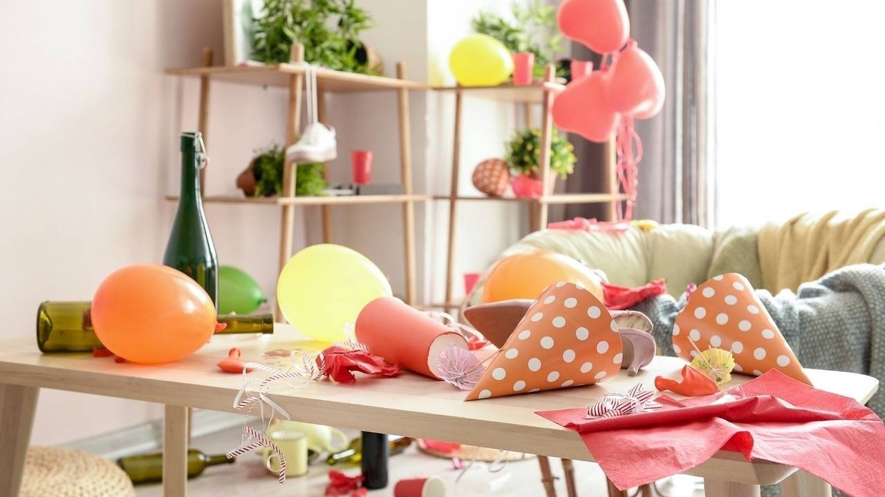 E042 – Interview with William Evans & Elise Renard from Party Squasher