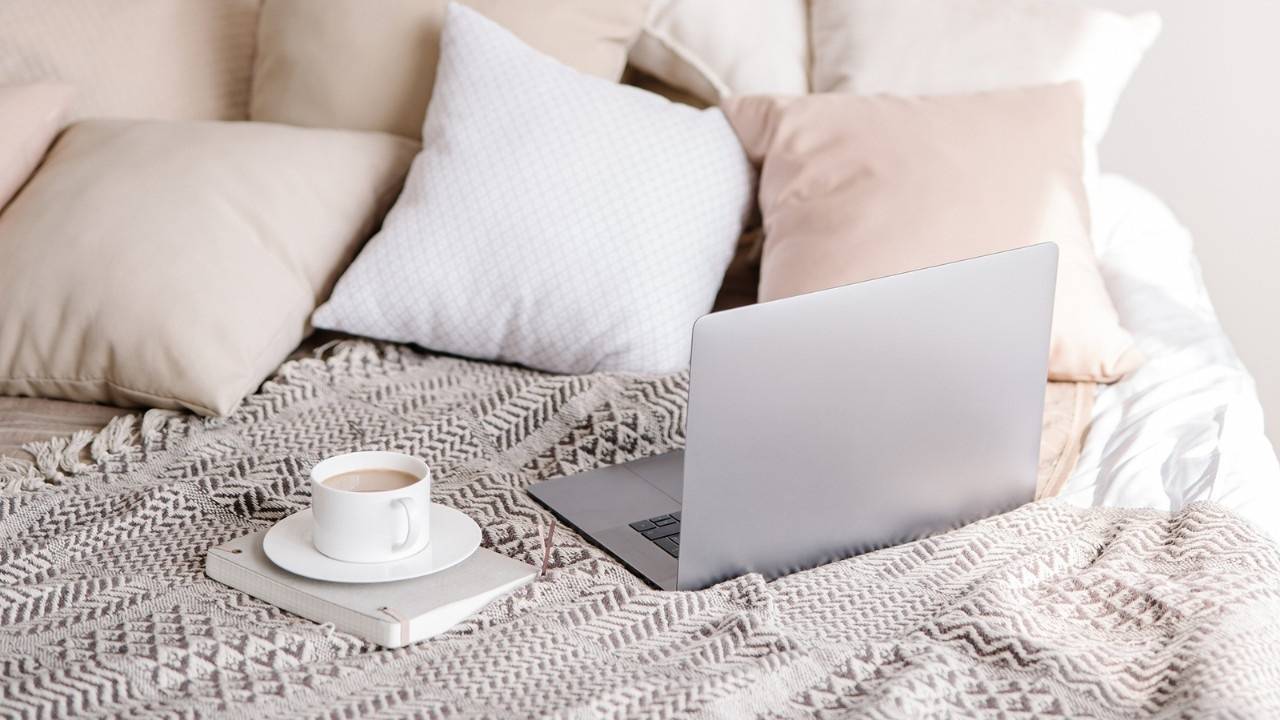 10 Tips for Writing Better Love Triangles