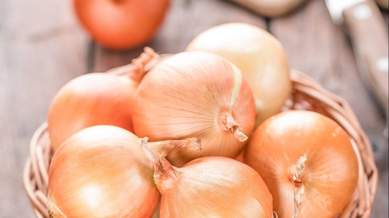 How to Chop an Onion