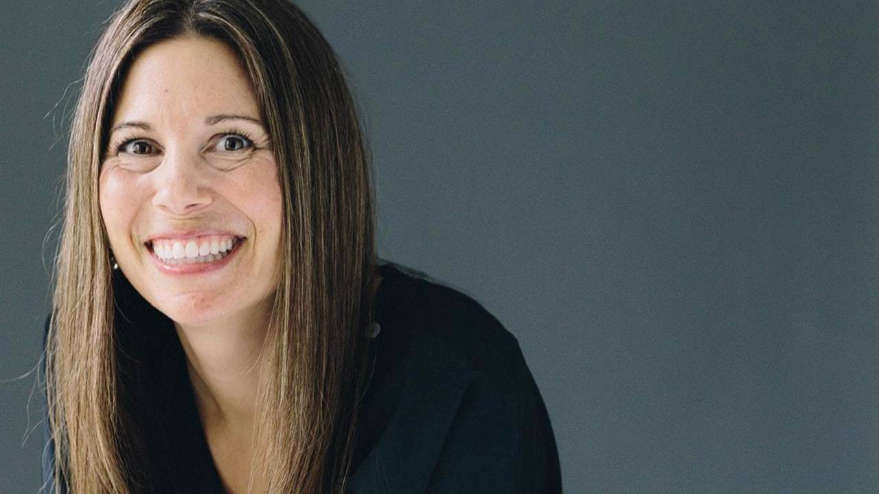 Work with Elizabeth Lyons to get your book written and published