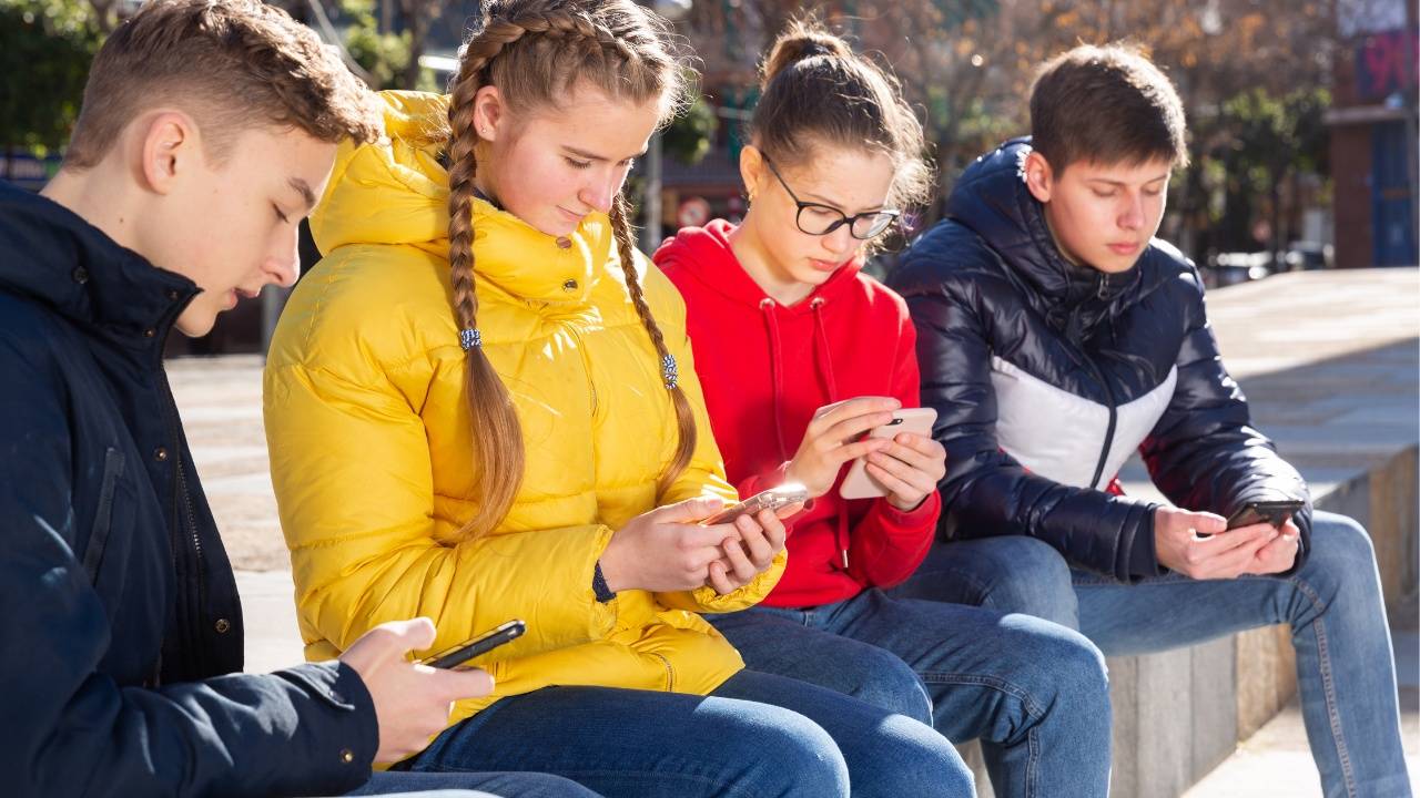 Get this if your kid is screaming FOMO with texting friends!