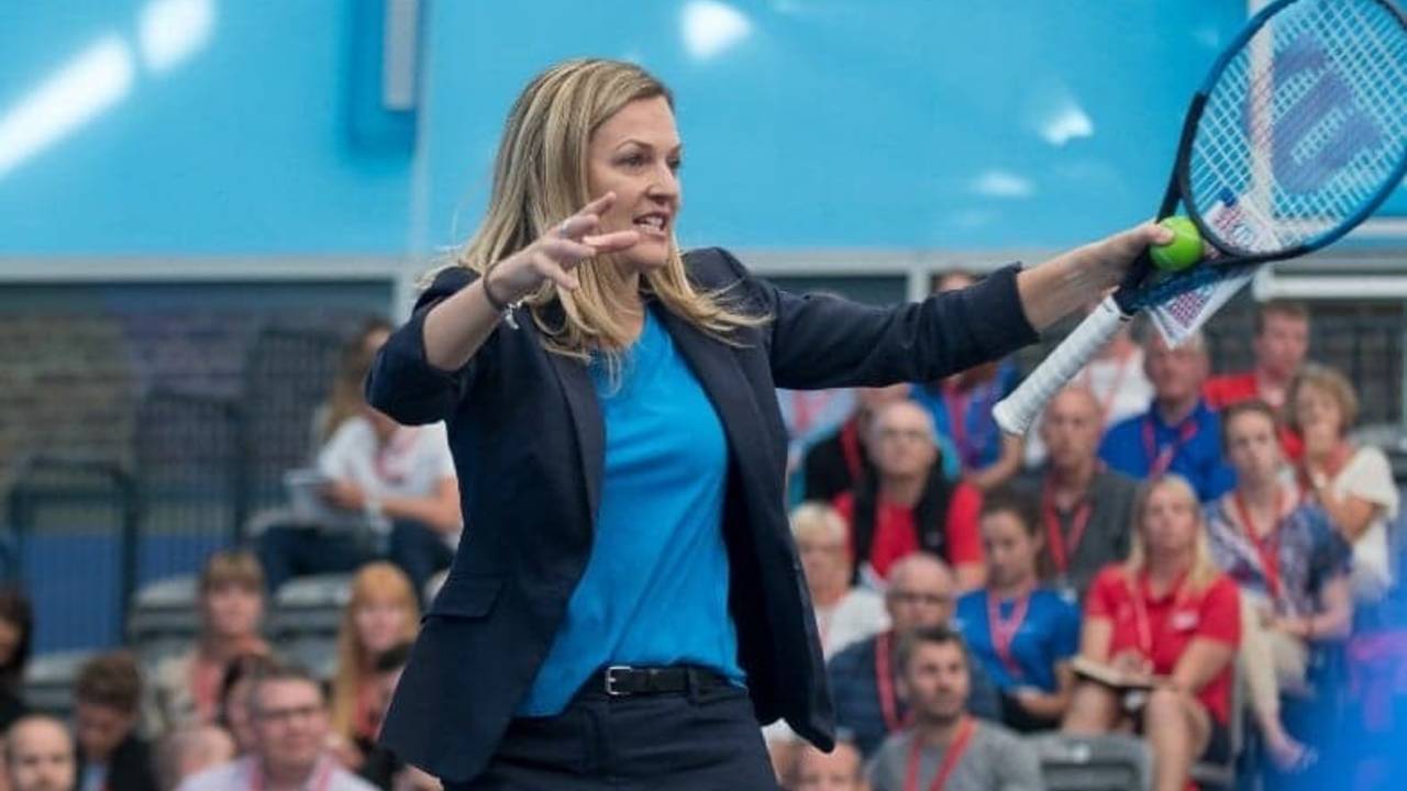 Boost your speaking confidence & enhance your coaching presence.