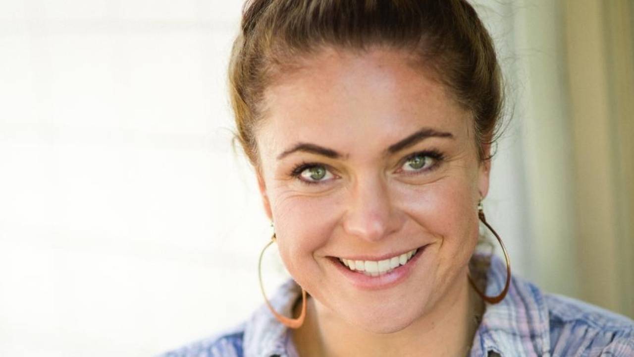 About Anna Macfarlane