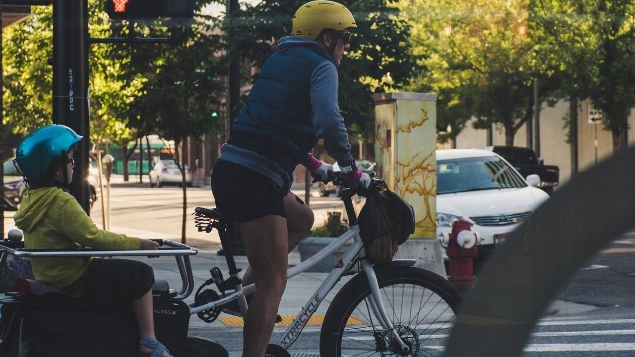 The way we design our roads can help reduce carbon emissions.