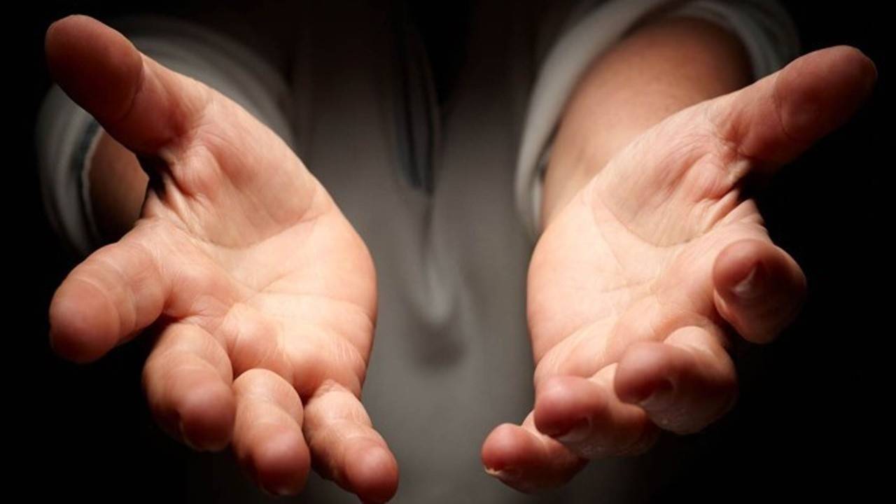 Jesus and His Almighty Hands