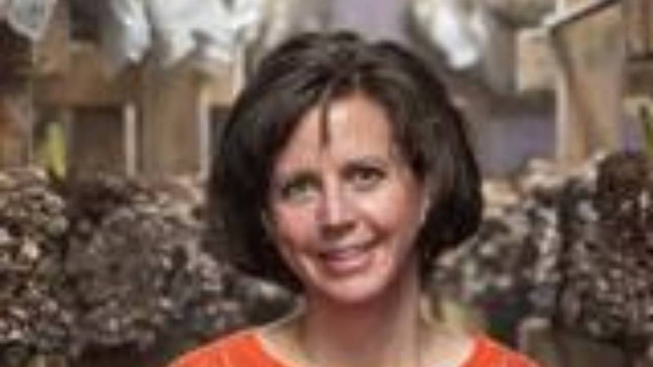 Guest Speaker Elizabeth Almeida - Owner of Fat Moon Mushrooms Farm