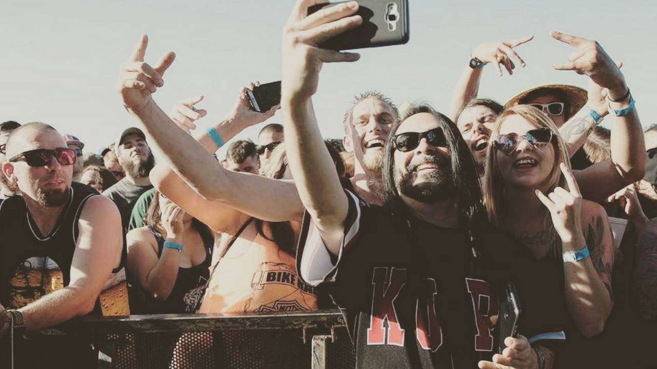 Create raving fans of your podcast with this simple trick.