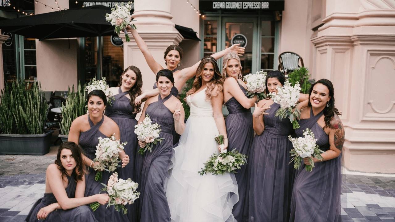 What Color Should Your Wedding Party Wear?