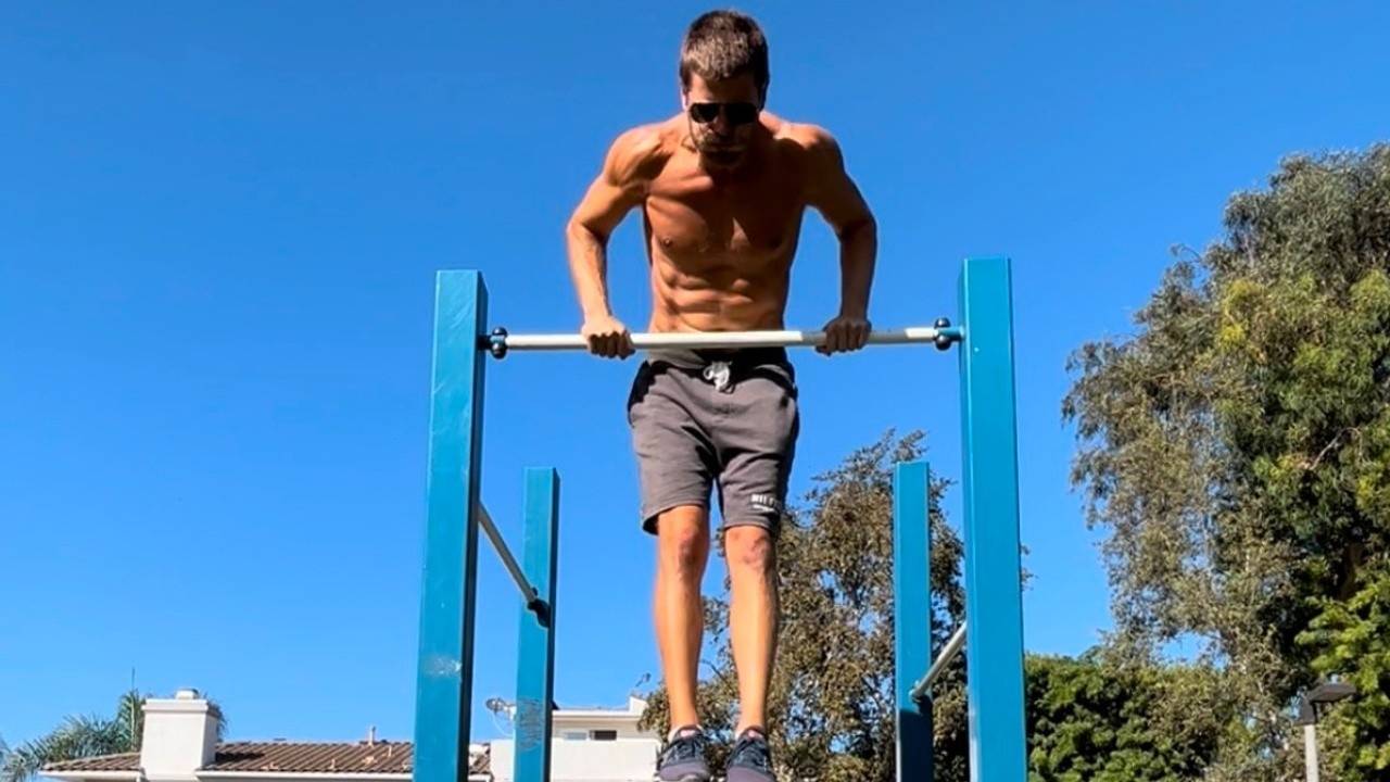 How To Get Your First Muscle Up