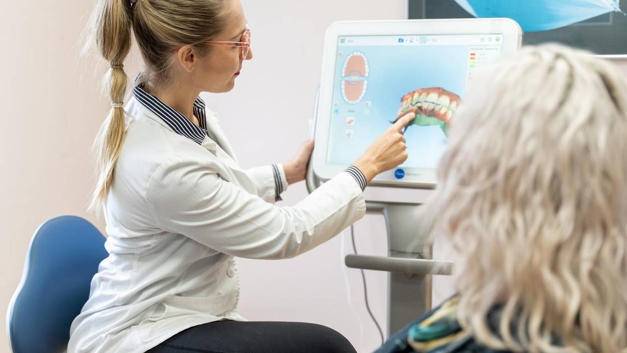 Clear Aligner Leaders