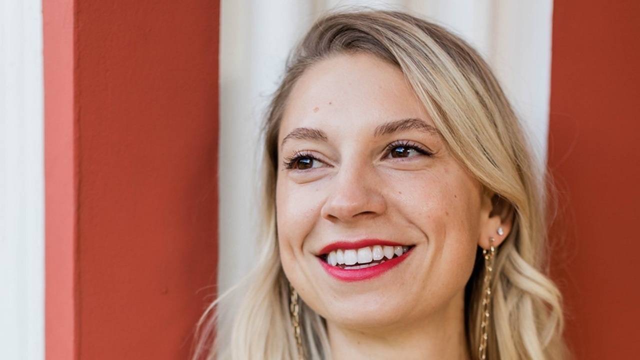 Elise Micheals — Understanding how men tick, as a woman.