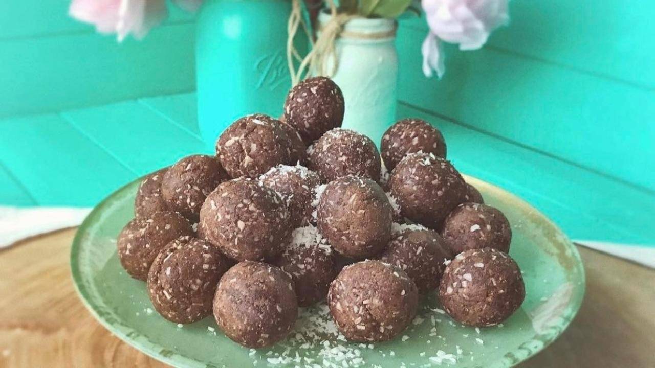 Chocolate Coconut Collagen Bites