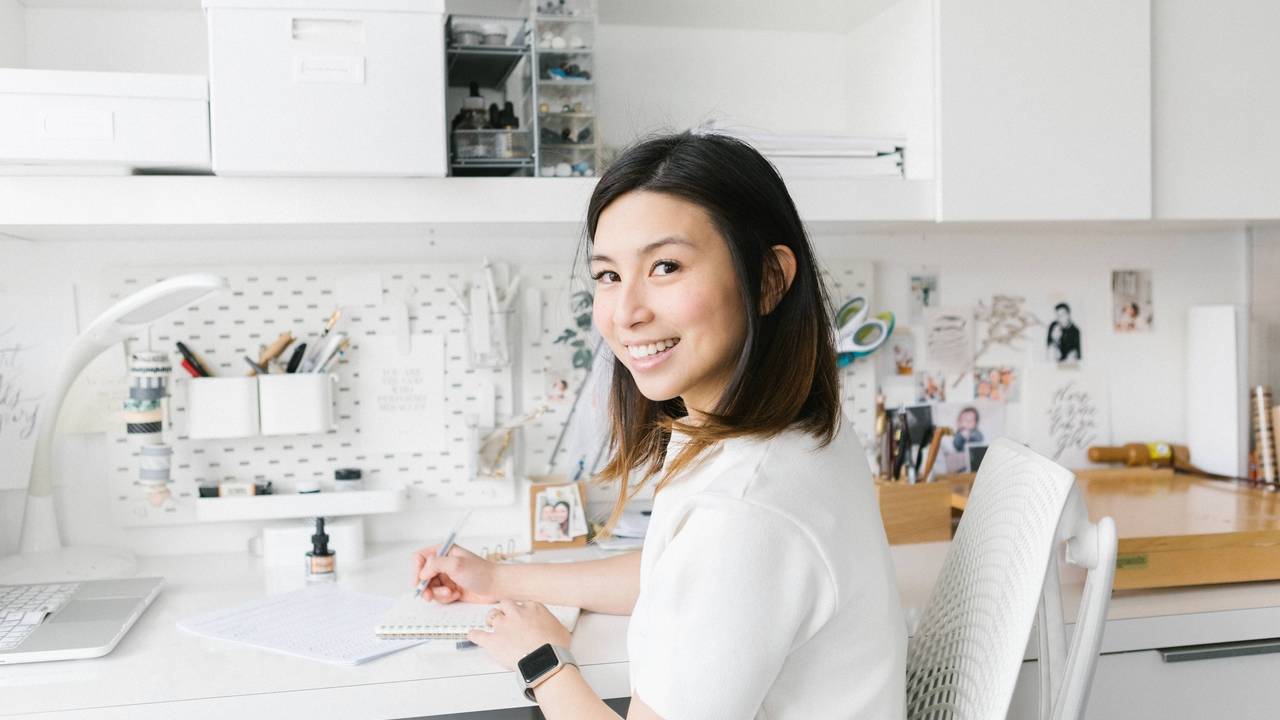 About Karla, Written Word Calligraphy Educator and Designer