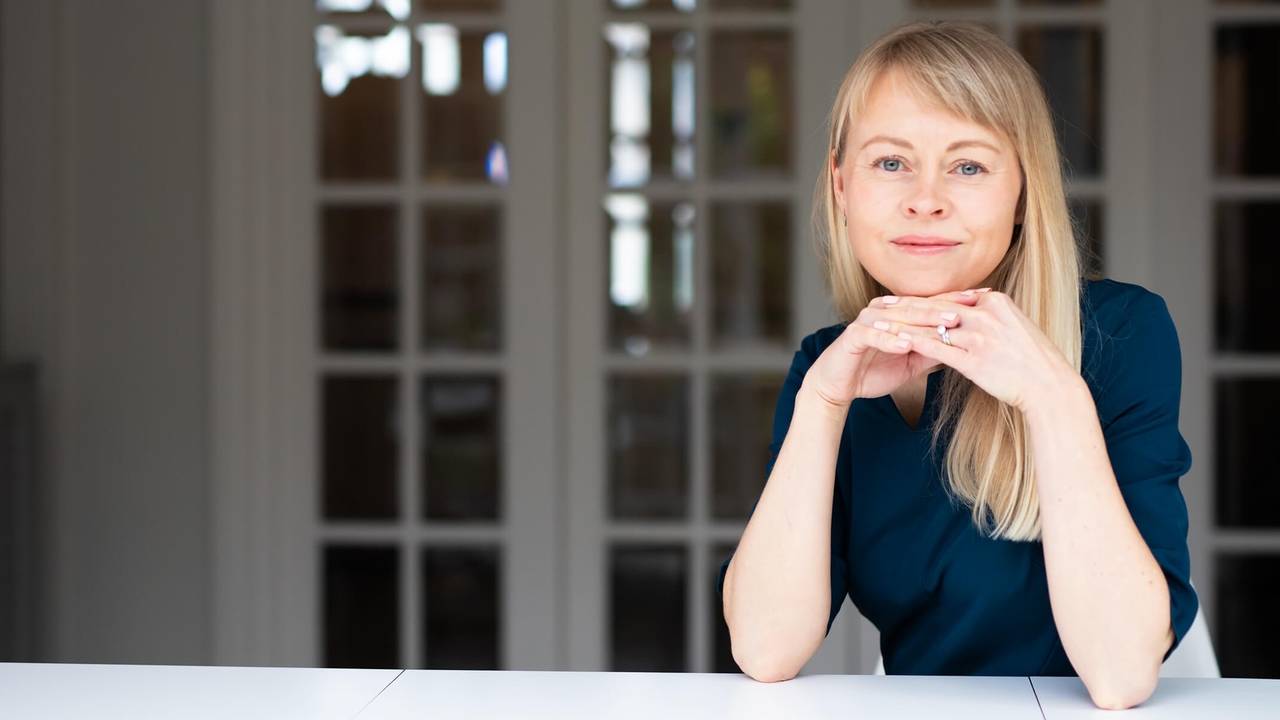 Learn exactly how to do brand strategy with expert Sarah Robb