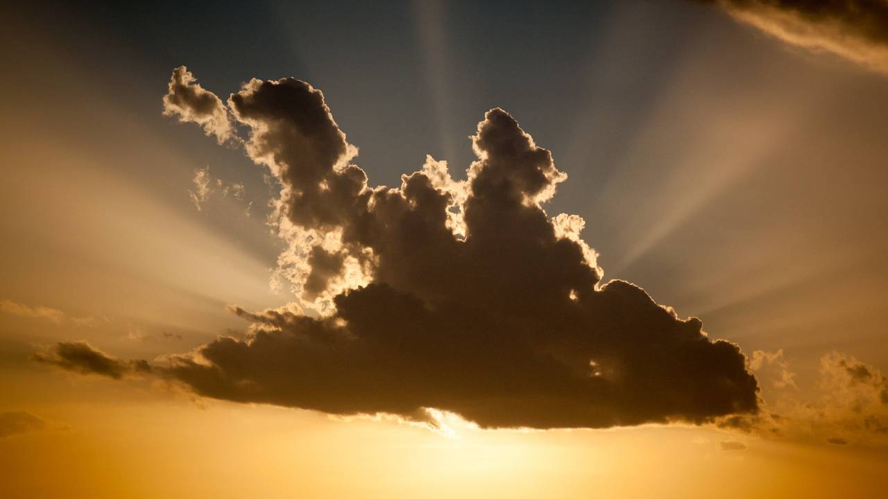 Why looking for the “silver lining” won’t lead to a positive mindset