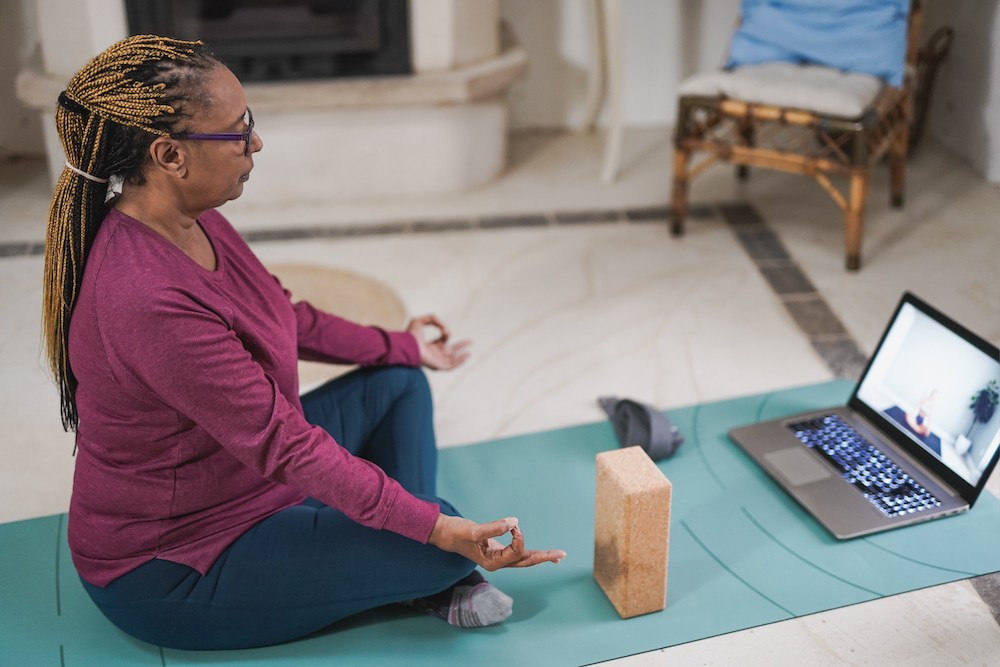 Best cameras for teaching yoga online