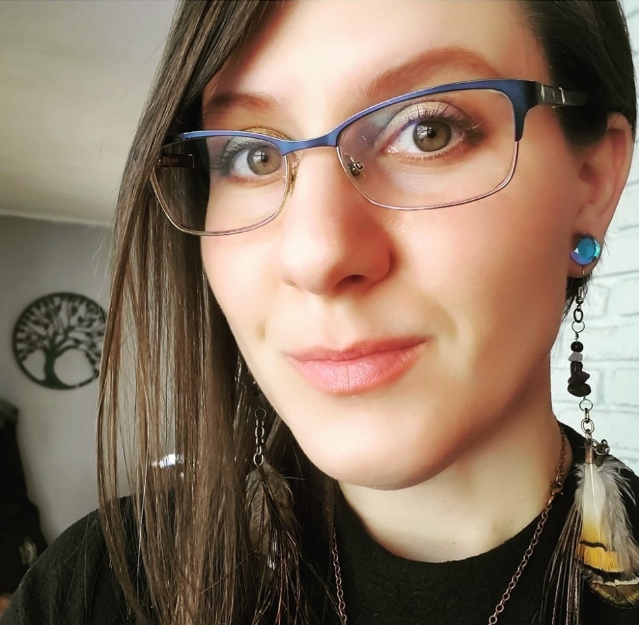 Erin Ryan Link In Bio