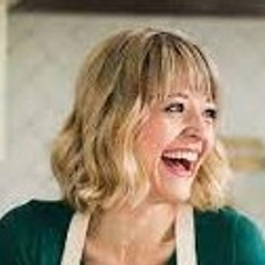 Anna Macfarlane, Instagram and Social Media Expert